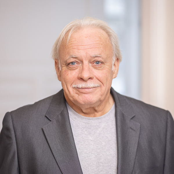 Über uns | Neumayer PM